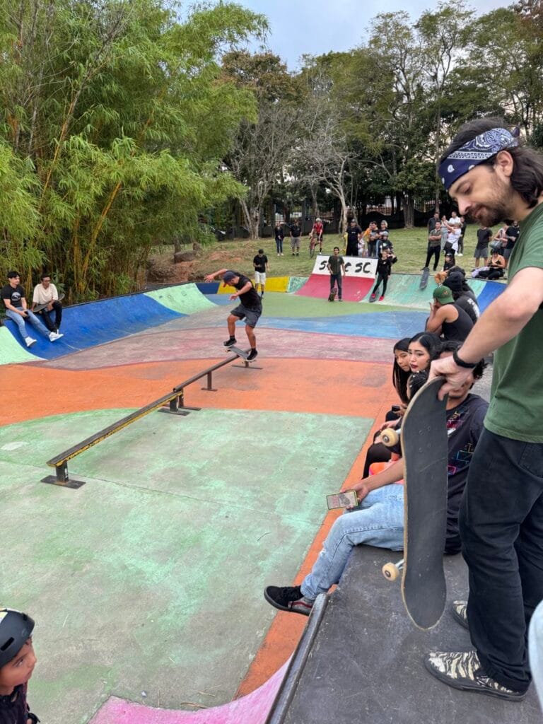Galeria de fotos de la competencia de la Escuela de Skate SC - PuroSKATE